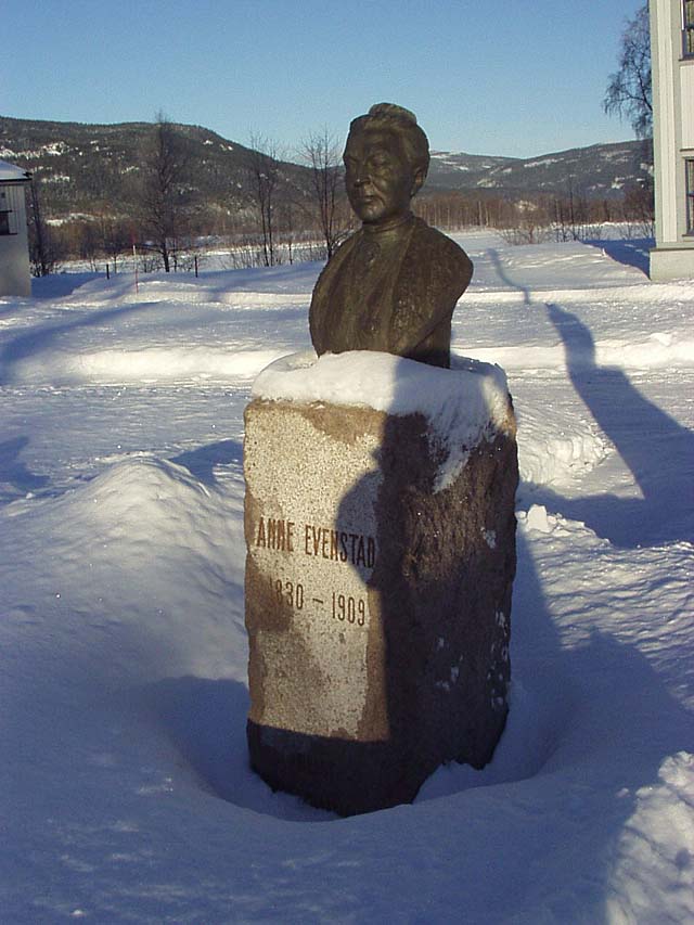 Amy & Arthur's Photo Album » February 2002: Evenstad + Oslo, Norway